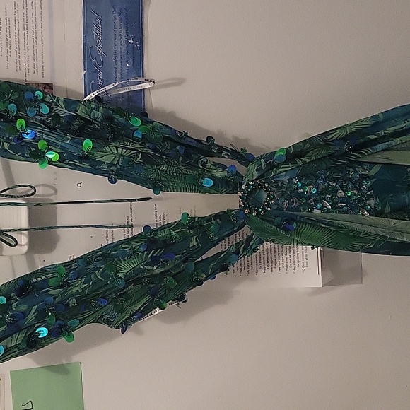 Bella Barnette | Dresses | J Lo Maxi Green Maxi Dress Replica | Poshmark